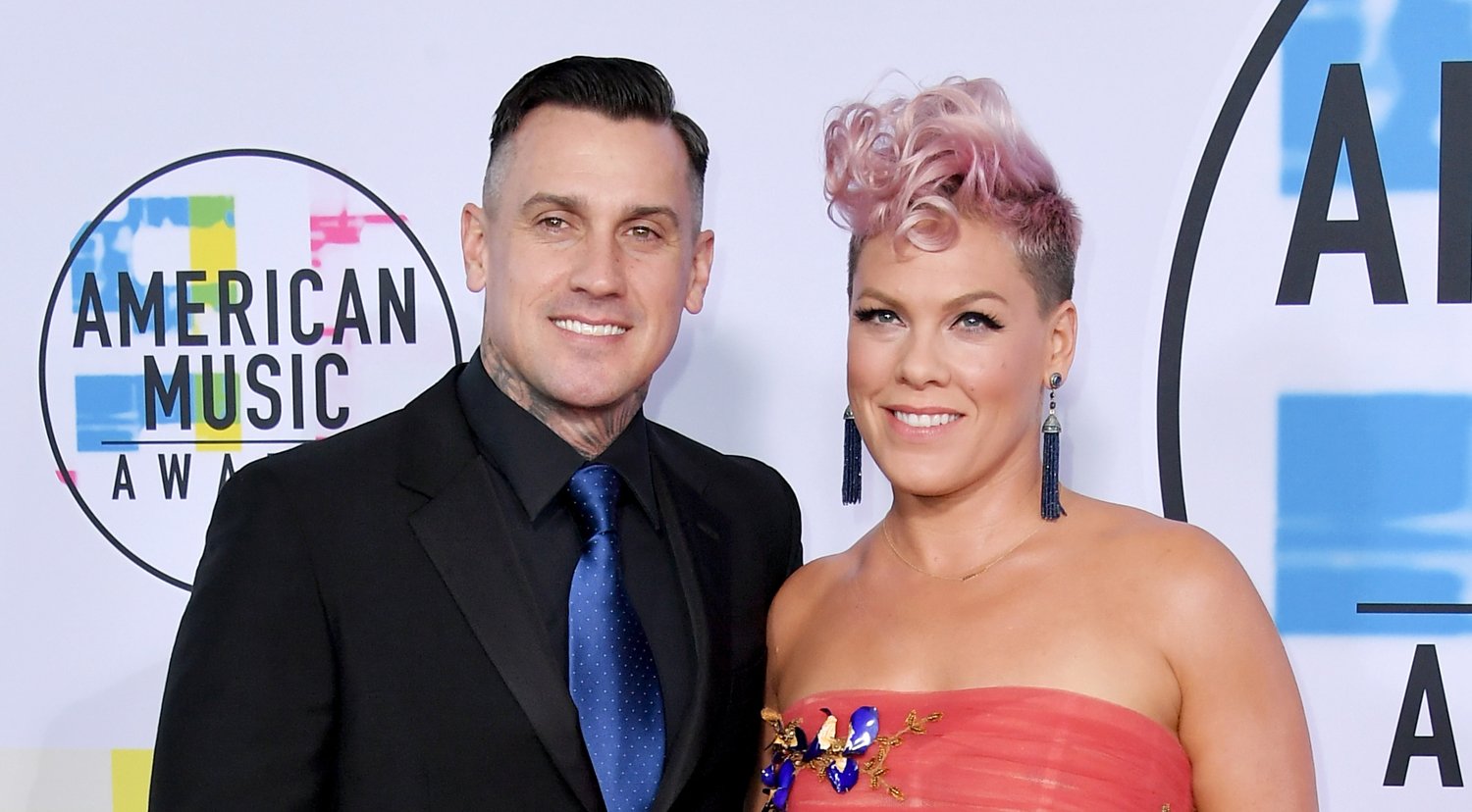 Pink is Supported by Husband Carey Hart at American Music Awards 2017 ...