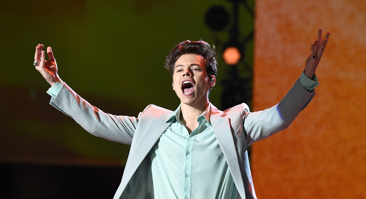 Harry Styles Performs at Victoria’s Secret Fashion Show 2017! | 2017 ...