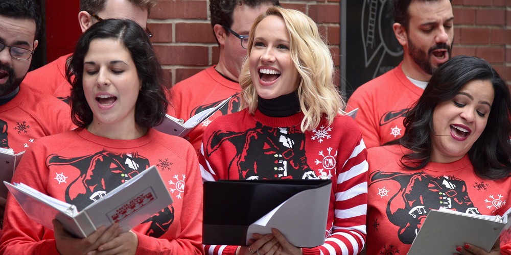 Anna Camp Spreads Holiday Cheer in New York City! | Anna Camp | Just ...