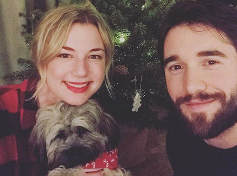 Emily VanCamp & Josh Bowman Take a Cute Family Photo for Christmas ...