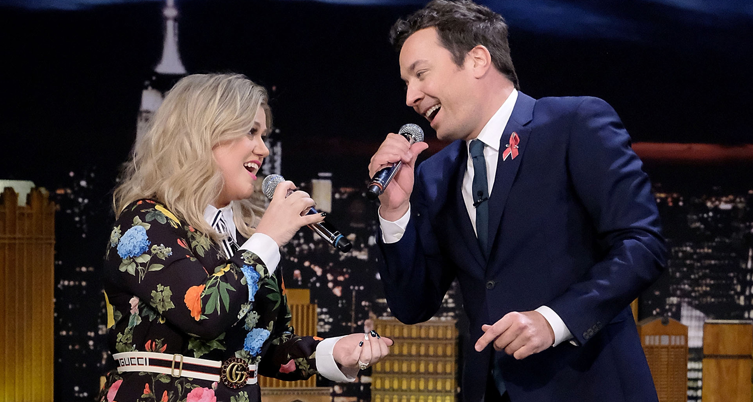 Kelly Clarkson Belts Out Google Translate Version of ‘Stronger’ on ...