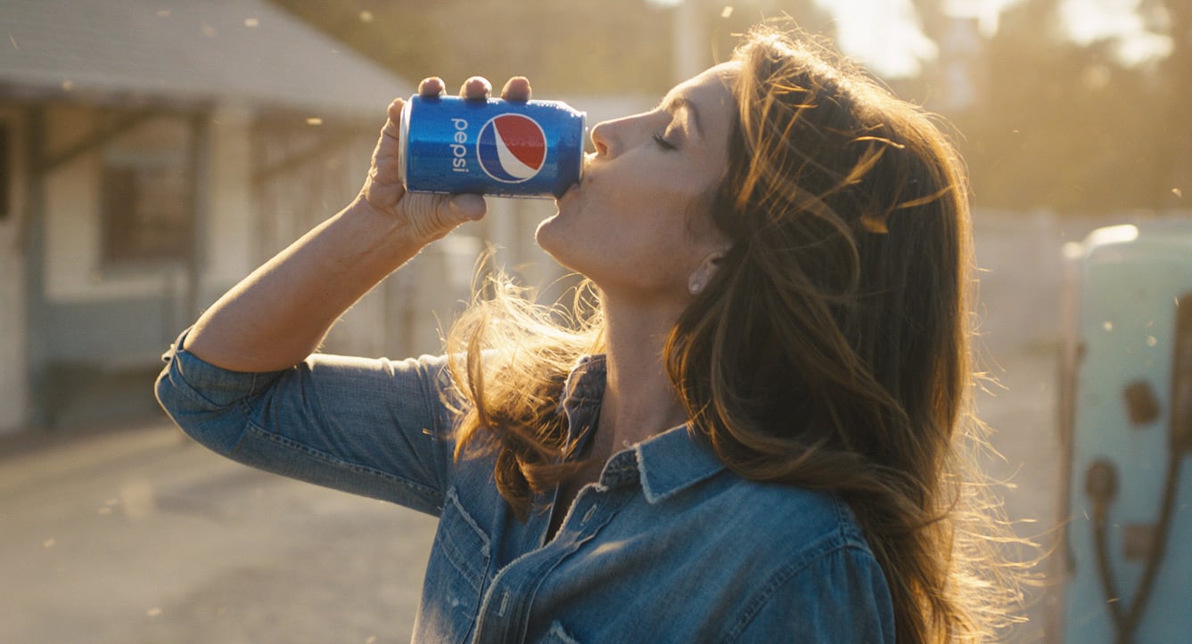 Pepsi Super Bowl Commercial 2018 with Cindy Crawford & More – Watch Now ...