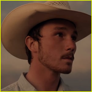 ‘The Rider’ Trailer Introduces Newcomer Actor Brady Jandreau | Brady ...