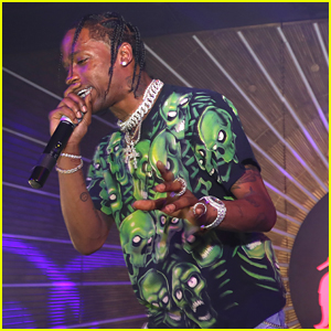 New Dad Travis Scott Performs During All-Star Weekend | 2 Chainz ...