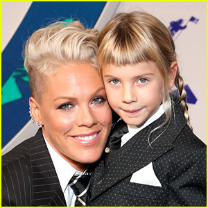 Pink’s Daughter Went All Out with Glitter Makeup for Her Concert ...