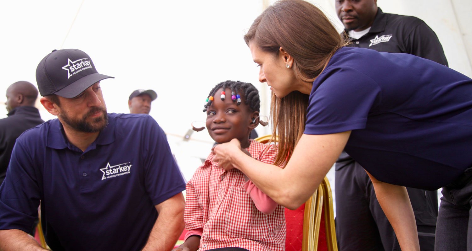 Aaron Rodgers & Danica Patrick Join Starkey Hearing Foundation For ...