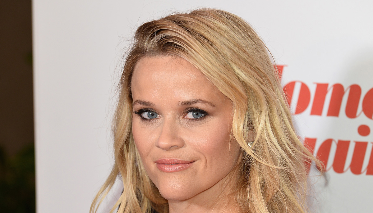 Reese Witherspoon & Son Tennessee Celebrate Last Day of Spring Break in ...