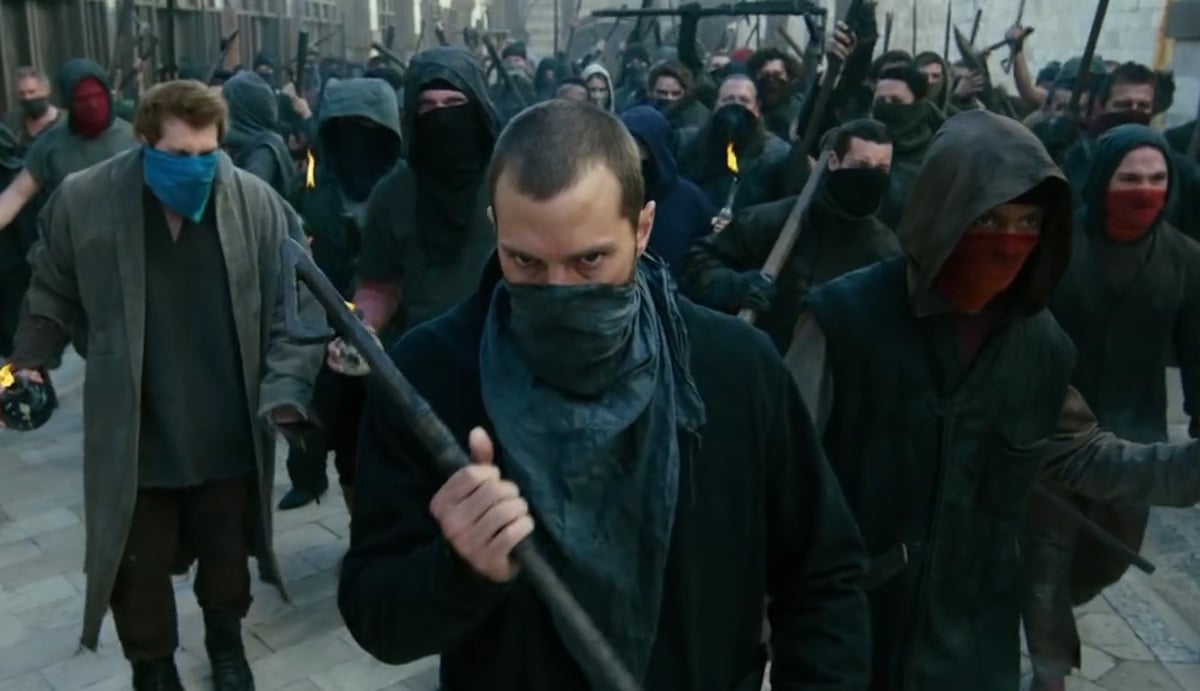 Robin Hood’s Action-Packed Trailer Features Jamie Dornan, Taron Egerton ...