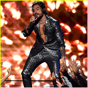 Maluma Performs ‘Felices Los 4′ at MTV VMAs 2018 – Watch! | 2018 MTV ...