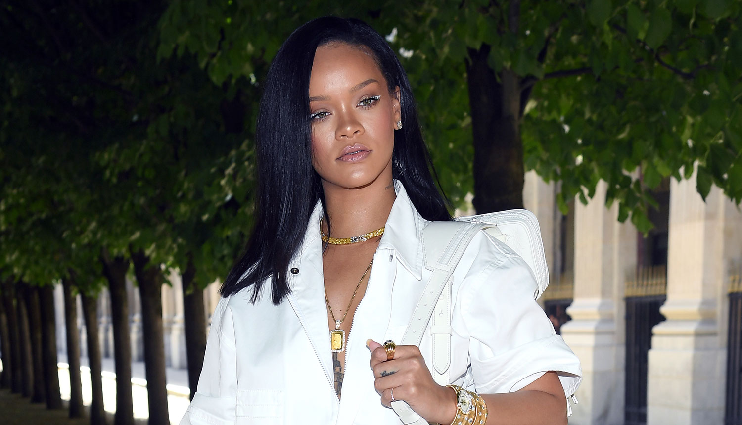 Rihanna’s LA Home Surrounded by Cops & Helicopter After Alarm Goes Off ...