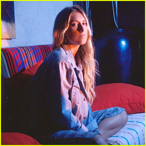 Rising Star Evalyn Debuts Dark-Pop ‘Salvation’ EP – Listen Now ...