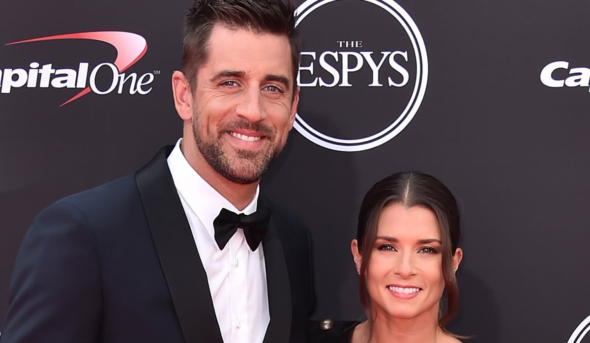 Aaron Rodgers’ Girlfriend Danica Patrick Reacts to His Amazing Packers ...