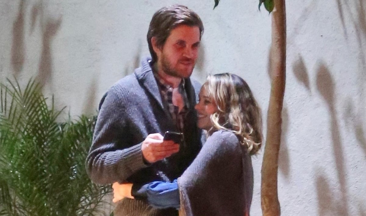 Rachel McAdams & Partner Jamie Linden Share Sweet Embrace in Rare ...