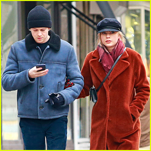 Taylor Swift & Joe Alwyn Hold Hands in Rare Photos! | Joe Alwyn, Taylor ...