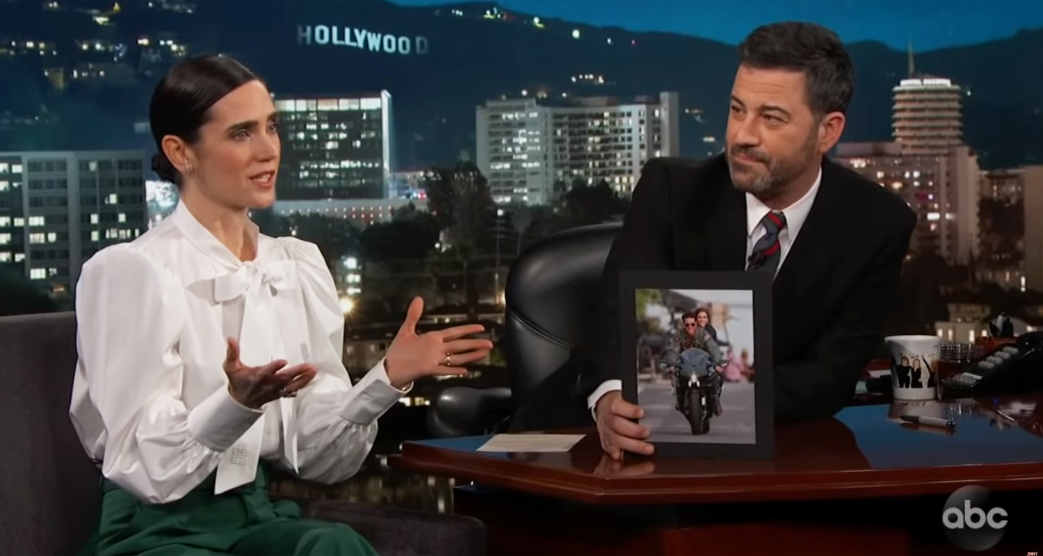 Jennifer Connelly Talks Riding Motorcycle With Tom Cruise in ‘Top Gun ...