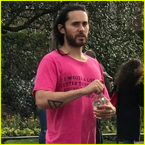 Jared Leto Hangs Out with a Friend in London | Jared Leto, Shirtless ...