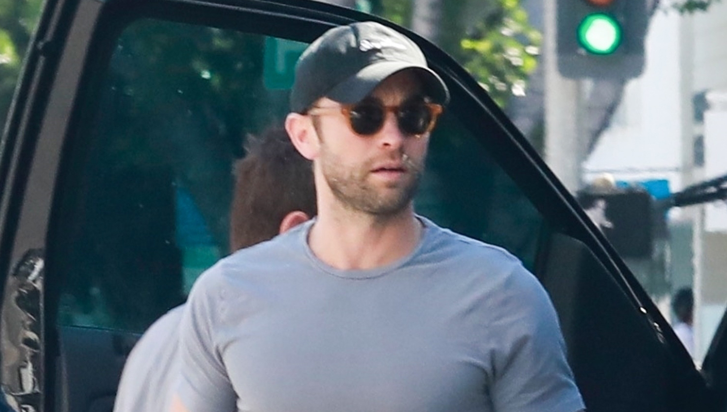Chace Crawford Flaunts His Biceps While Out to Lunch | Chace Crawford ...