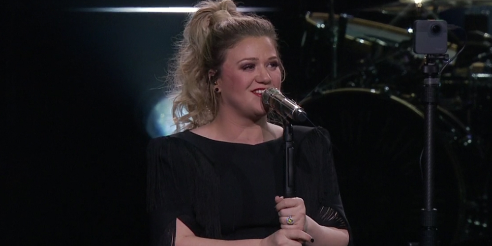 Kelly Clarkson Covers Robyn’s ‘Dancing On My Own’ – Watch Now! | Calum ...