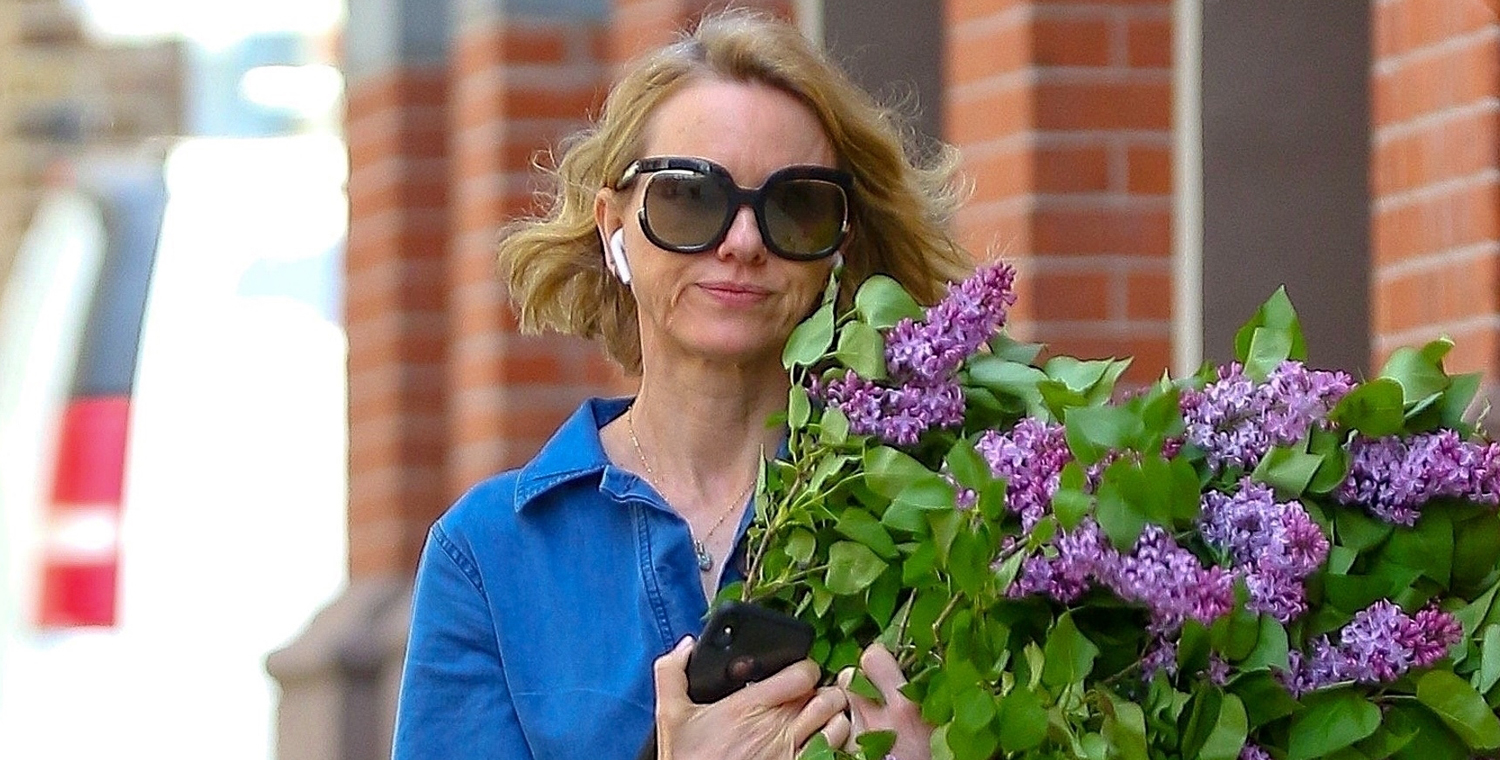 Naomi Watts Shops for Flowers in NYC | Naomi Watts | Just Jared ...