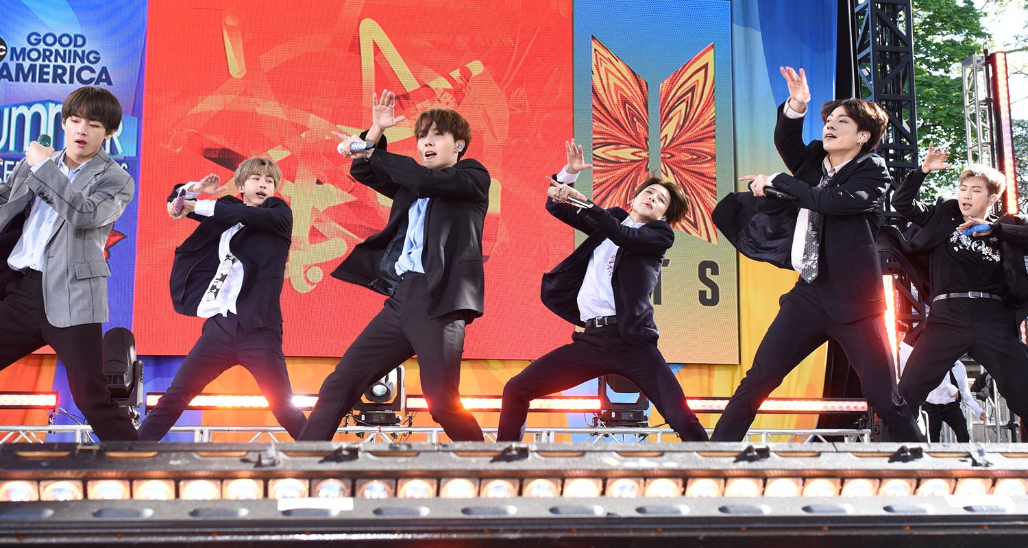 BTS Perform ‘Boy With Luv’ & ‘Fire’ On ‘Good Morning America’ – Watch ...