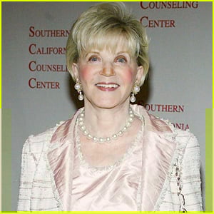 Judith Krantz Dead – Author & Journalist Dies at 91 | Judith Krantz ...