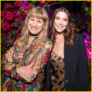 Ashley Greene & Director Catherine Hardwicke Reunite for ‘Twilight ...