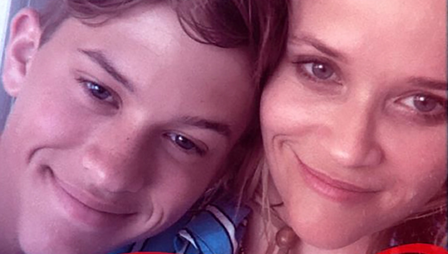 Reese Witherspoon Jumps Off Boat With Son Deacon on Fourth of July ...