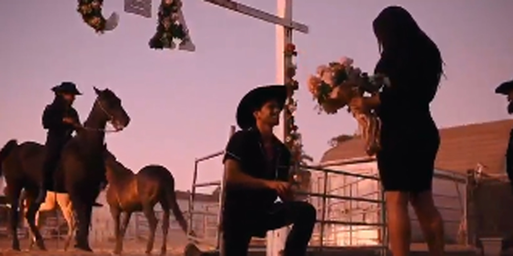 Cassie & Boyfriend Alex Fine Are Engaged – Watch the Proposal! | Alex ...