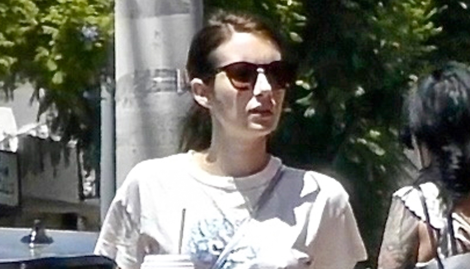 Emma Roberts Meets Up with a Friend for Coffee | Emma Roberts : Just ...