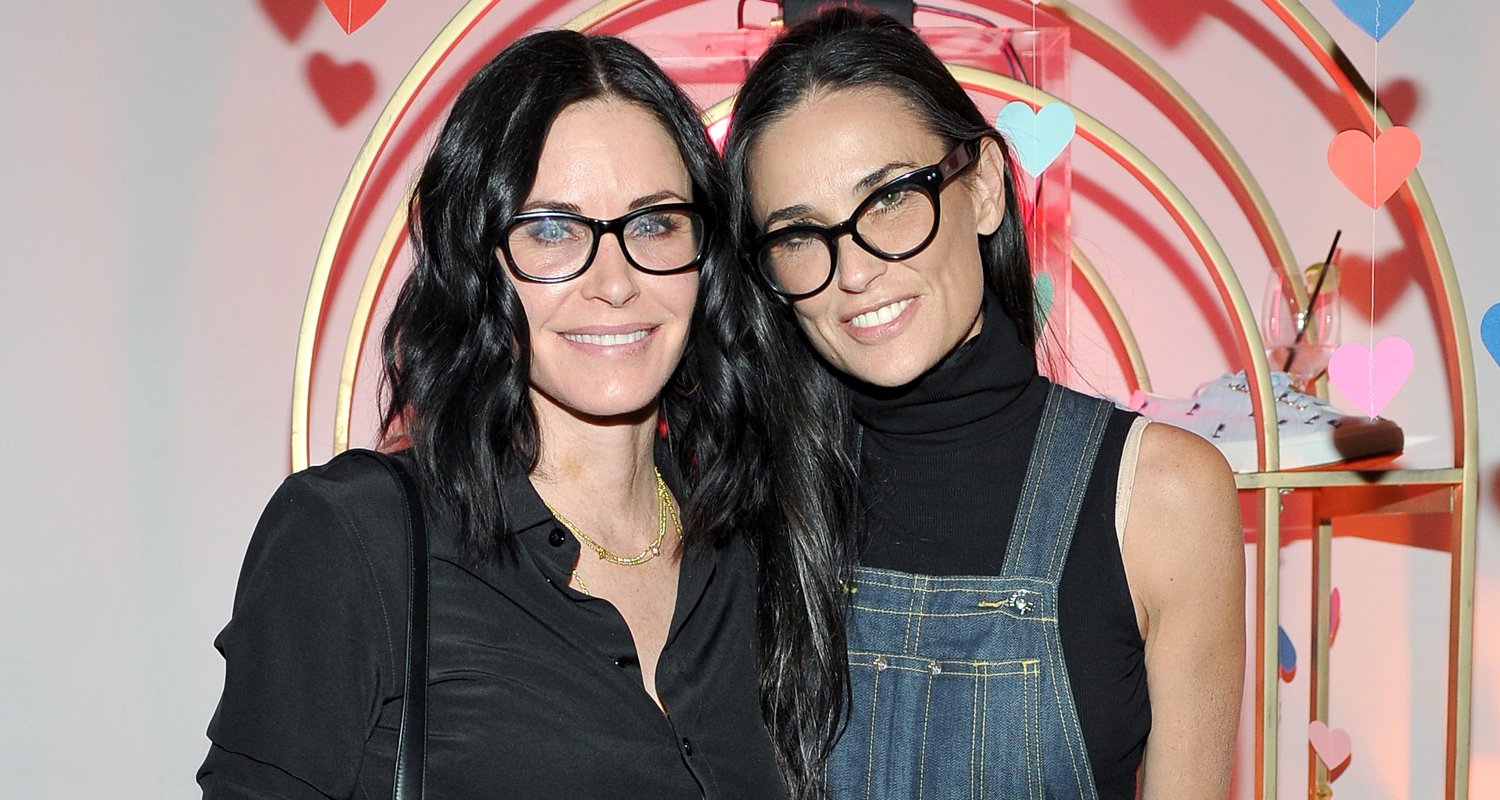 Demi Moore & Courteney Cox Look Identical in Throwback Photo ...