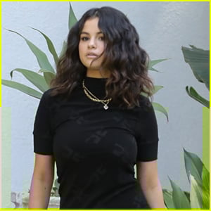 Selena Gomez Shows Off Curly Hair At Friend’s House | Selena Gomez ...