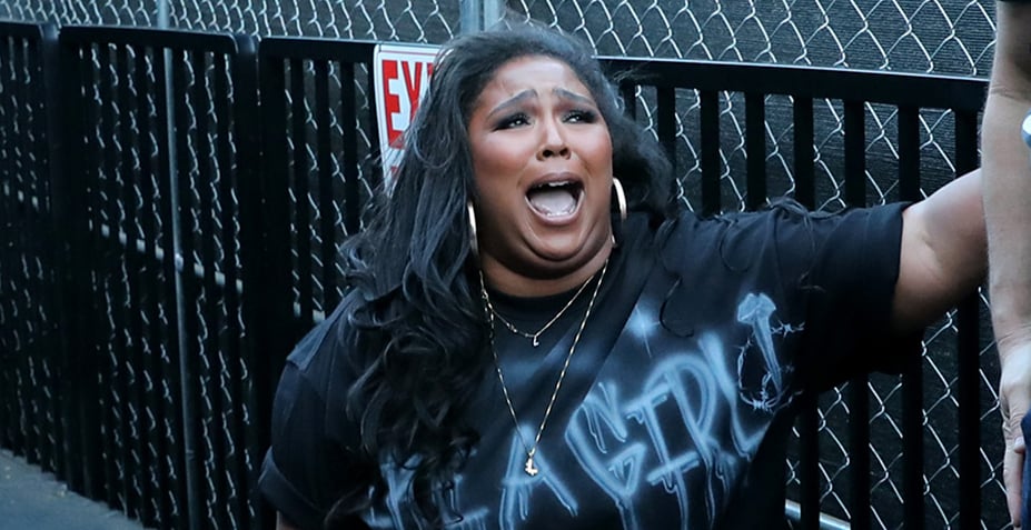 Lizzo Hits the Ground with Fear During Haunted House Tour on ‘Ellen ...