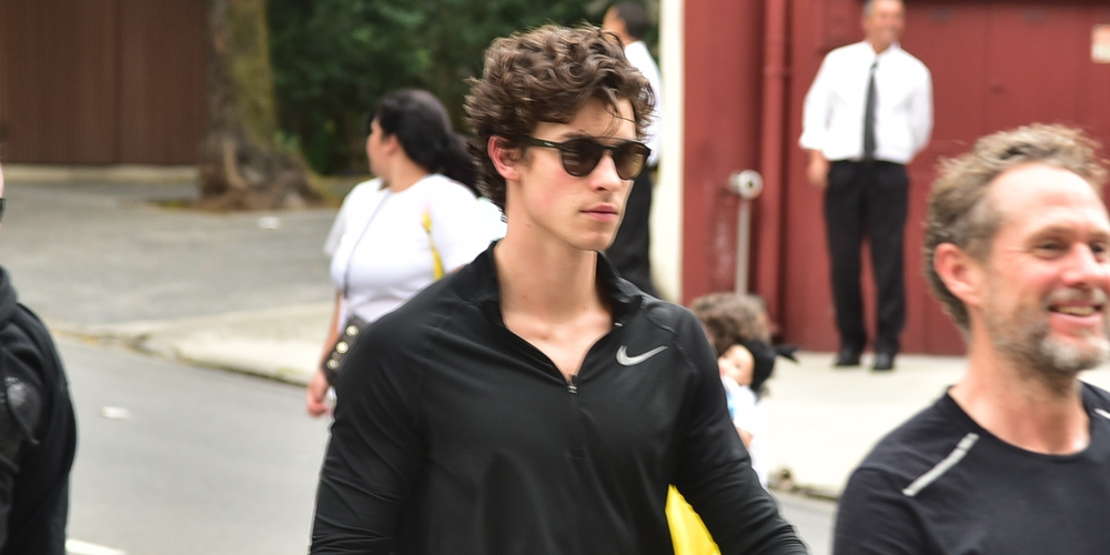 Shawn Mendes Steps Out With a Huge Security Entourage in Brazil | Shawn ...