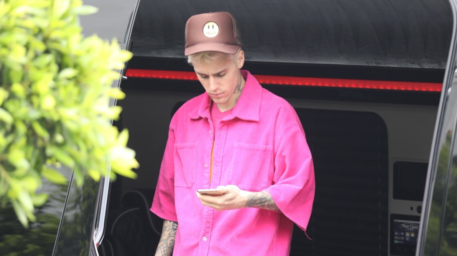 Justin Bieber Says He ‘Loves Putting Outfits Together’ – See His Latest ...