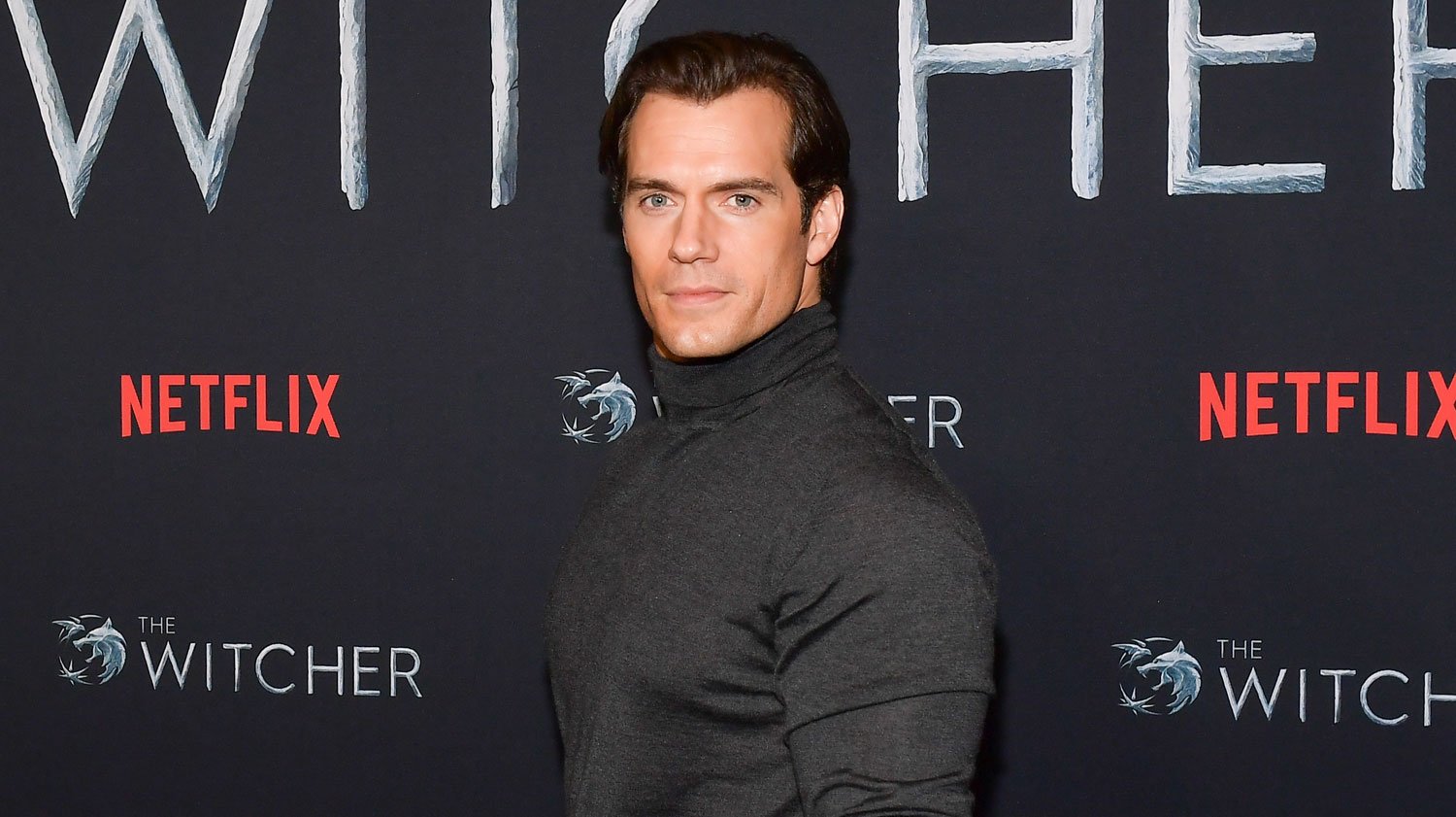 Henry Cavill’s Muscles Fill Out His Turtleneck Sweater at ‘The Witcher ...