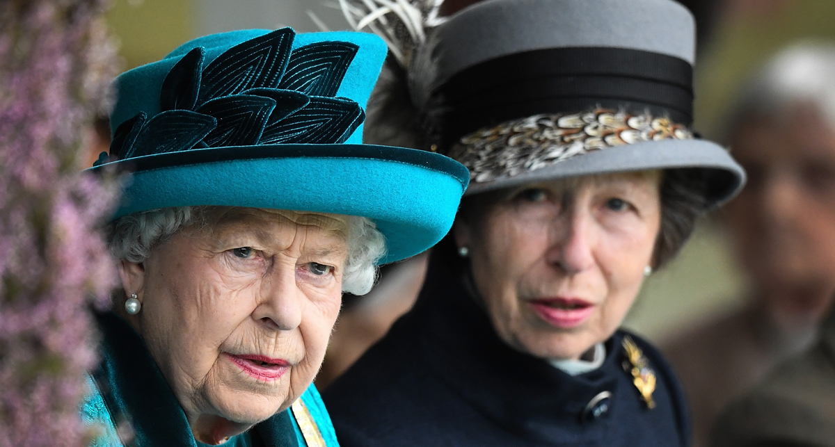 Princess Anne’s Response to Queen Elizabeth While Meeting Donald ...