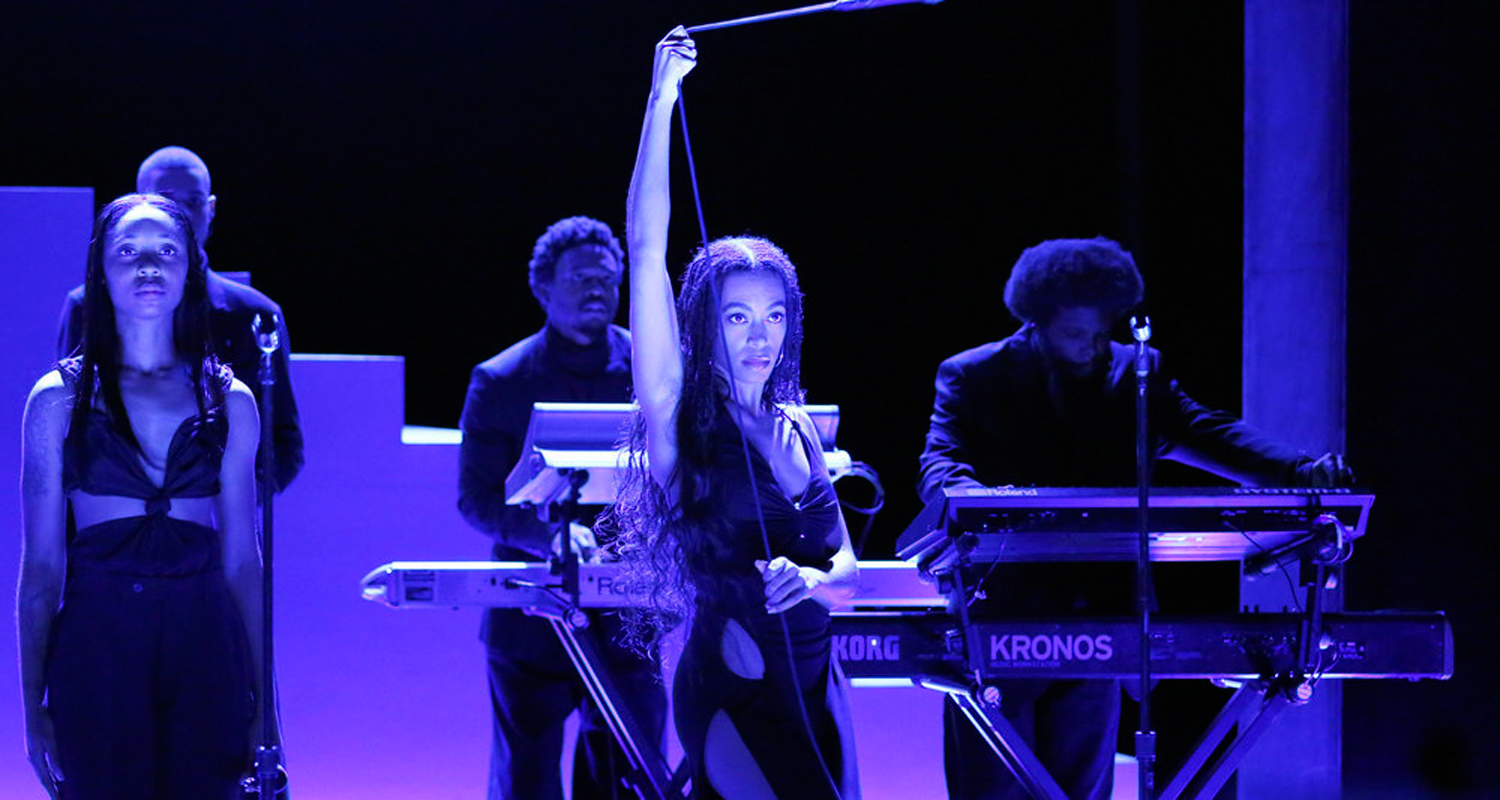 Solange Performs ‘When I Get Home’ Medley on ‘Tonight Show’ – Watch ...