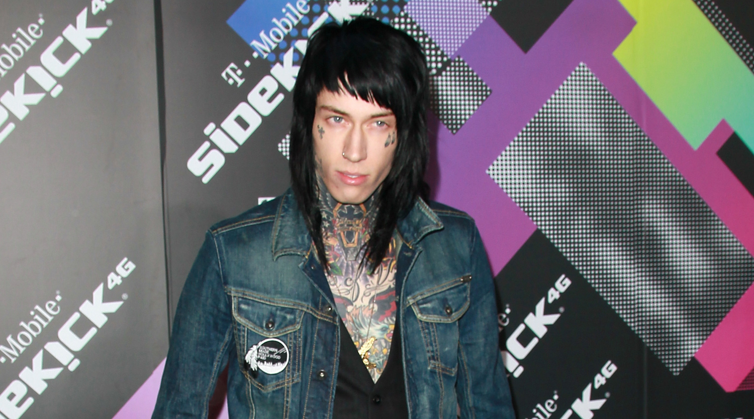 Trace Cyrus Reveals He Broke Off Engagement to Taylor Lauren Sanders ...