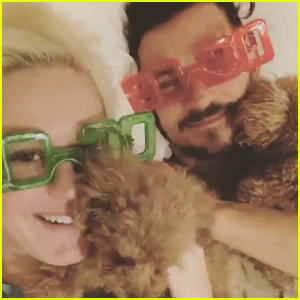Katy Perry Celebrates New Year’s Eve in Bed with Orlando Bloom & Their ...