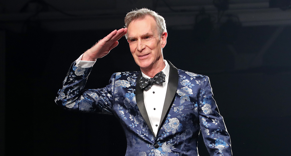 Bill Nye Goes Viral for Dancing to Lizzo on NYFW Runway! | Bill Nye ...