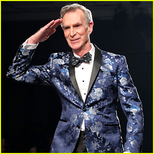 Bill Nye Goes Viral for Dancing to Lizzo on NYFW Runway! | Bill Nye ...