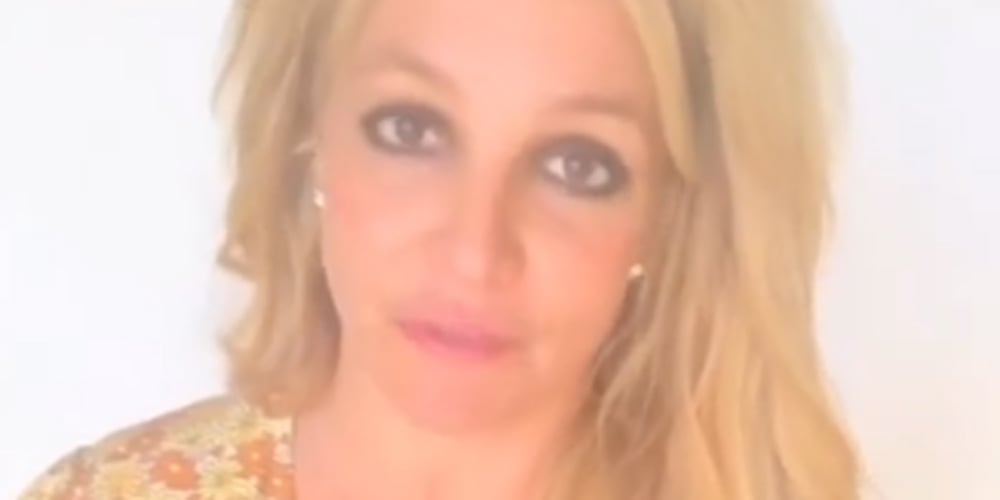 Britney Spears Wants to Inspire People With Yoga Amid Coronavirus ...