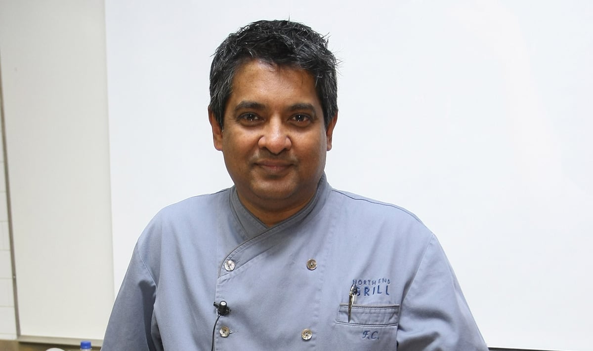 ‘Top Chef Masters’ Winner Floyd Cardoz Dies of Coronavirus at 59 ...