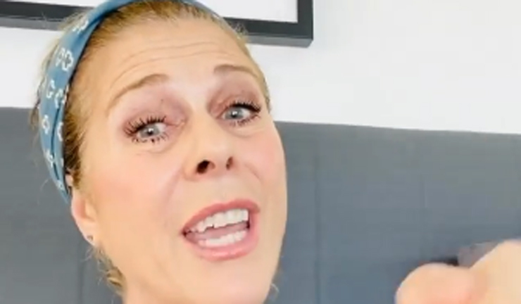 Rita Wilson Shows Off Impressive Rap Skills While Quarantined – Watch ...