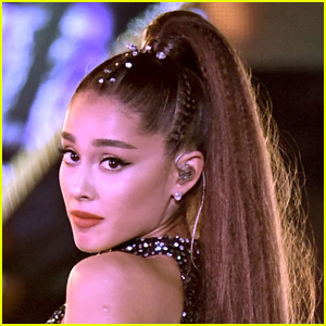 Ariana Grande Flaunts Her Cute Natural Curls in Quarantine! | Ariana ...