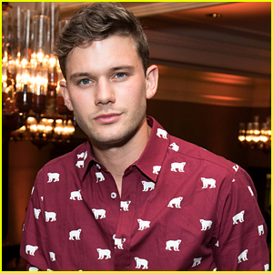 Jeremy Irvine Is Tutoring Fans During Quarantine on Instagram | Jeremy ...