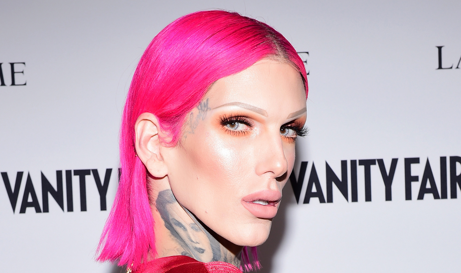 Jeffree Star Slammed for Launching ‘Cremated’ Makeup Line During the ...