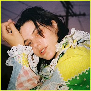 Watch Soko Perform ‘Are You A Magician?’ in a Virtual House (Exclusive ...