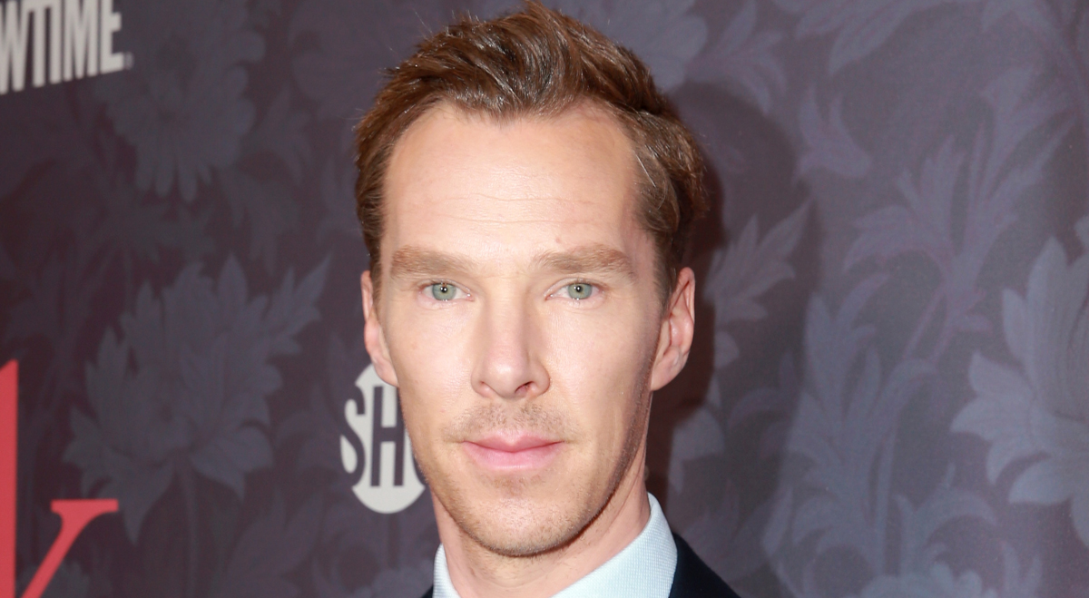 Benedict Cumberbatch Dressed Up as Doctor Strange to Visit Comic Book ...