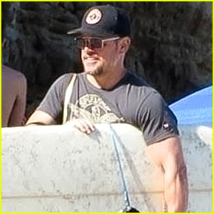 Matt Damon Goes Surfing at the Beach in Malibu | Matt Damon | Just ...